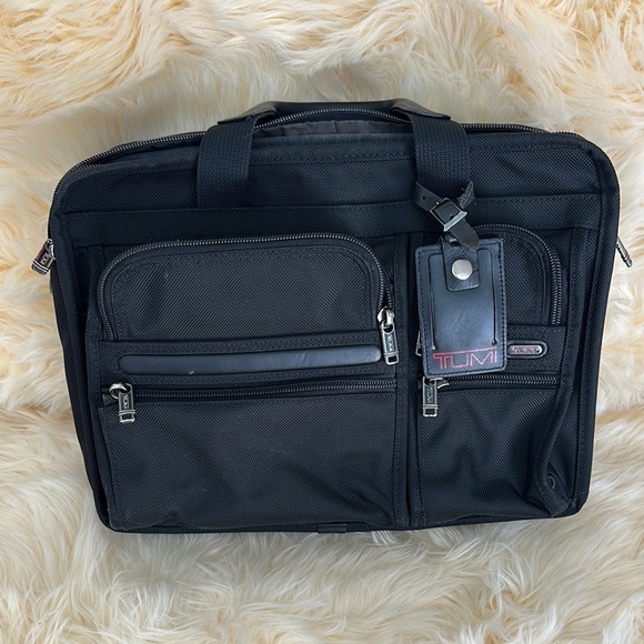 Tumi | Bags | Tumi Black Laptop Bag With Sleek Design And Durable ...